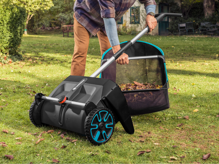 GARDENA® Lawn Leaf Collector - Manual Push Leaf Sweeper – OrbitOnline